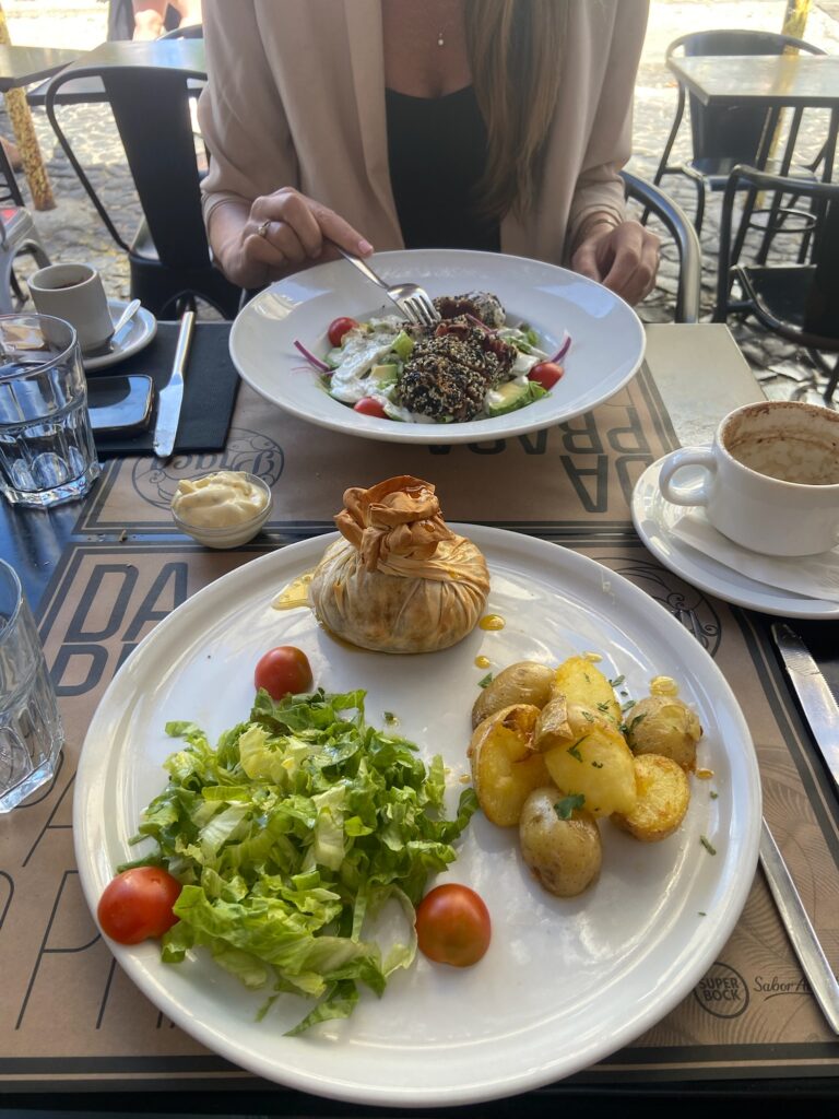 A Praça in LX Factory, Belem - Minas Bakery